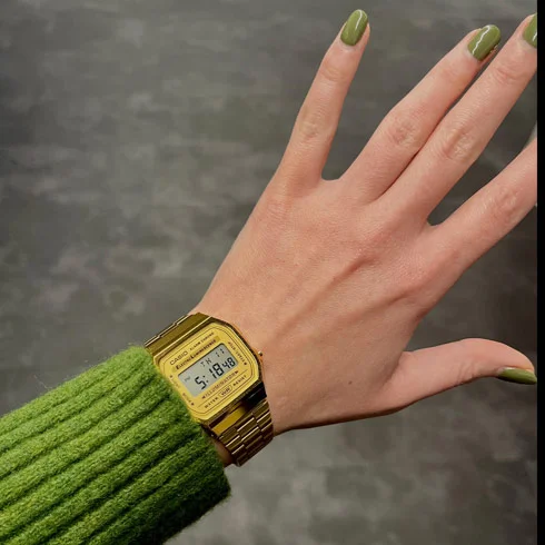 Zlatni Casio Vintage - Retro iz budućnosti